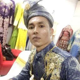 Nyiur Gading Puncak Mahligai (SRI TAMBAK) - Song Lyrics and Music by R ...